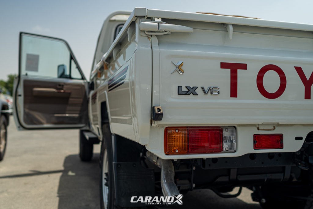 Toyota Land Cruiser GRJ79 - Worldwide Export - Best Prices • CarandX