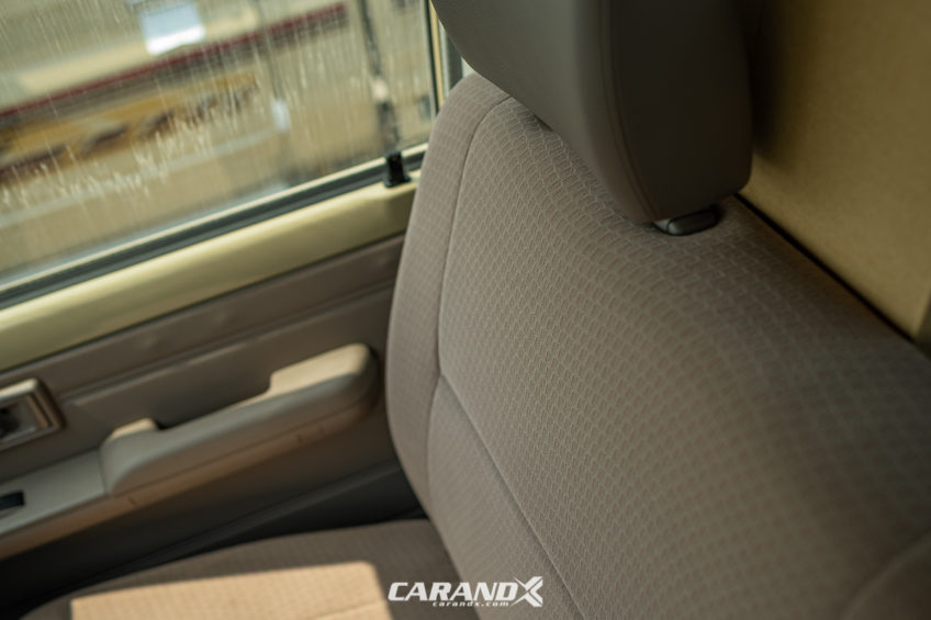 Toyota Land Cruiser HZJ79 4.2 - Worldwide Export - Best Prices • CarandX