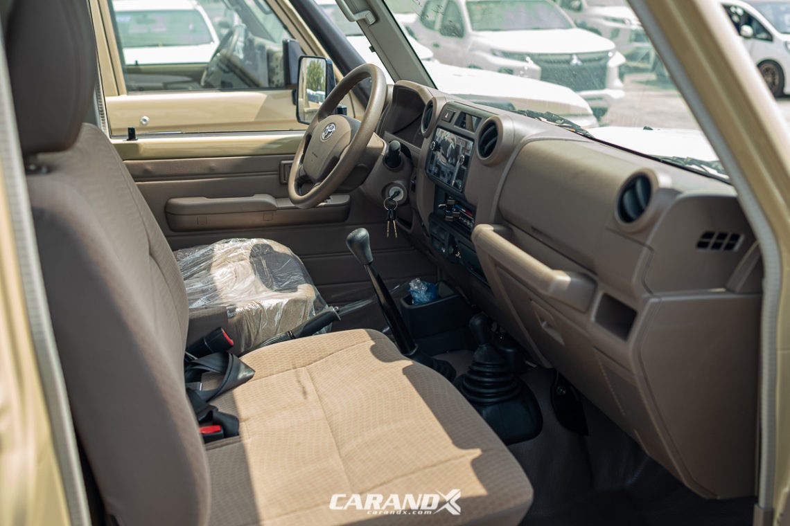 Toyota Land Cruiser HZJ79 4.2 - Worldwide Export - Best Prices • CarandX