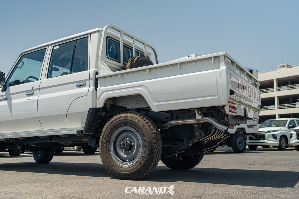 Toyota Land Cruiser HZJ79 4.2 - Worldwide Export - Best Prices • CarandX