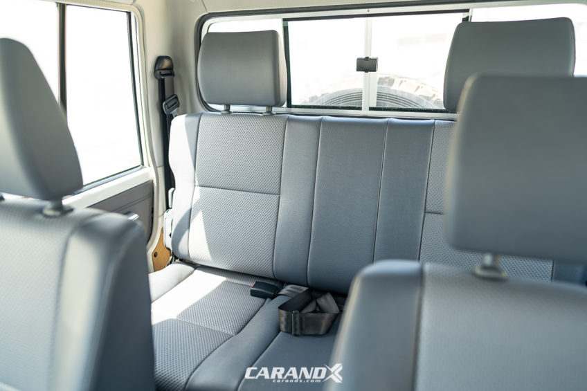 Toyota Land Cruiser HZJ79 4.2 - Worldwide Export - Best Prices • CarandX