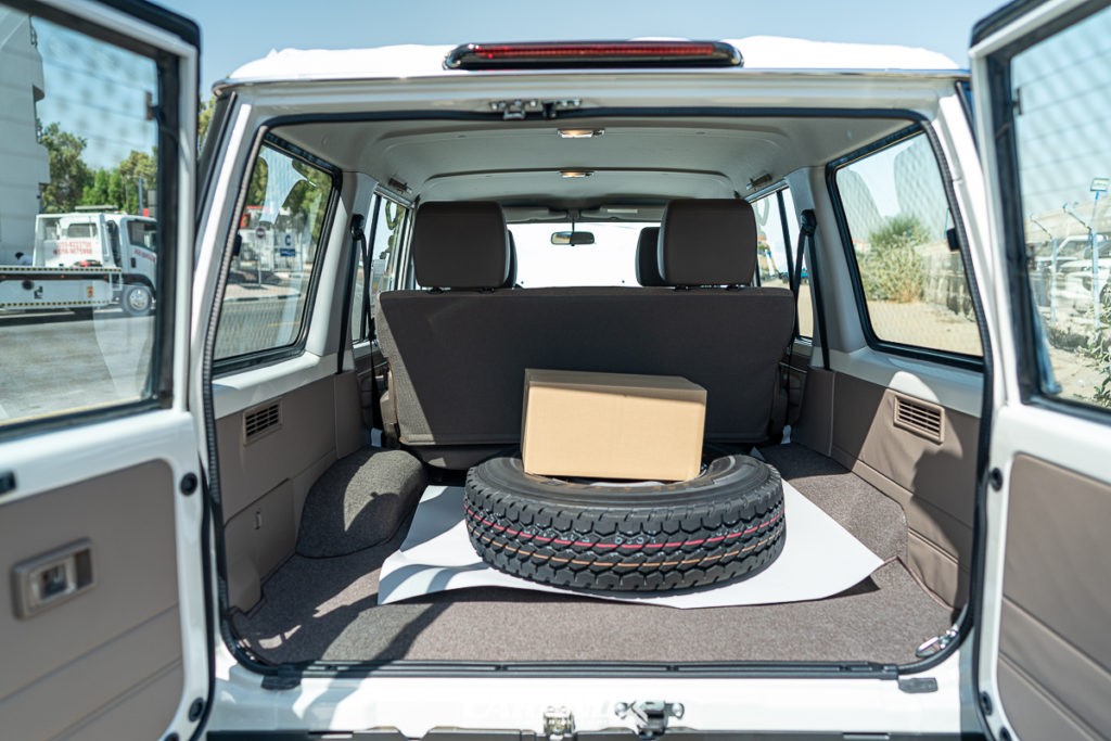 Toyota Land Cruiser VDJ76 - Worldwide Export - Best Prices • CarandX